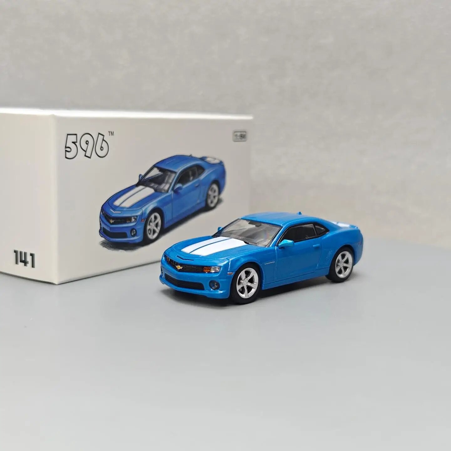 Модель автомобиля Camaro 2009 Bumblebee MASSDI 1:64 Синий, blue