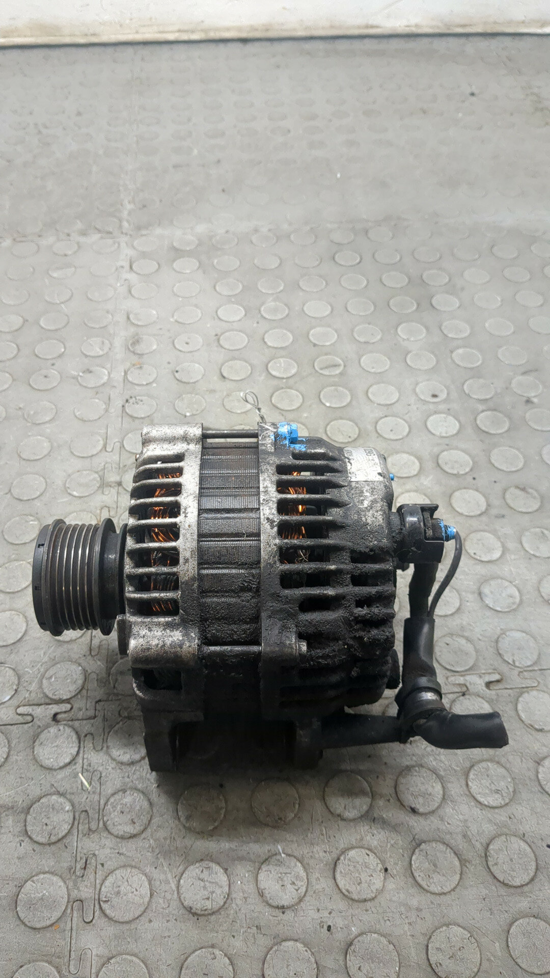 Генератор Volkswagen Bora Б/У