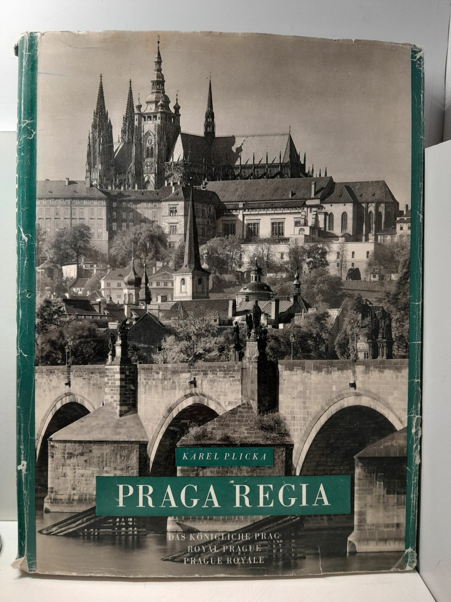 Карел Плика. Королевская Прага / KAREL PLICKA. PRAGA REGIA