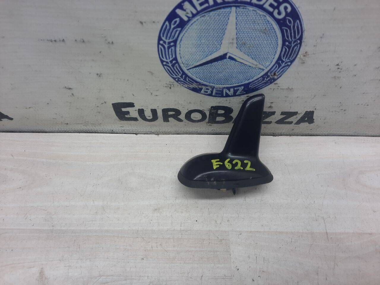 Антенна Mercedes-Benz W221 A2218202075
