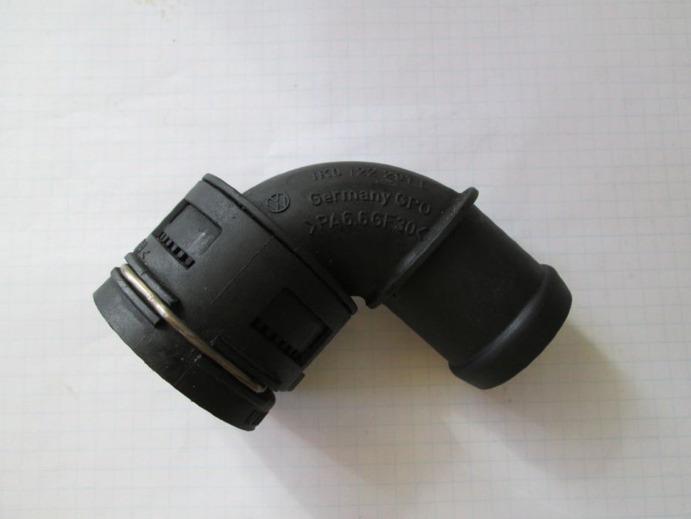 Патрубок радиатора 1K0122291L Volkswagen, Audi, Seat, Skoda б/у
