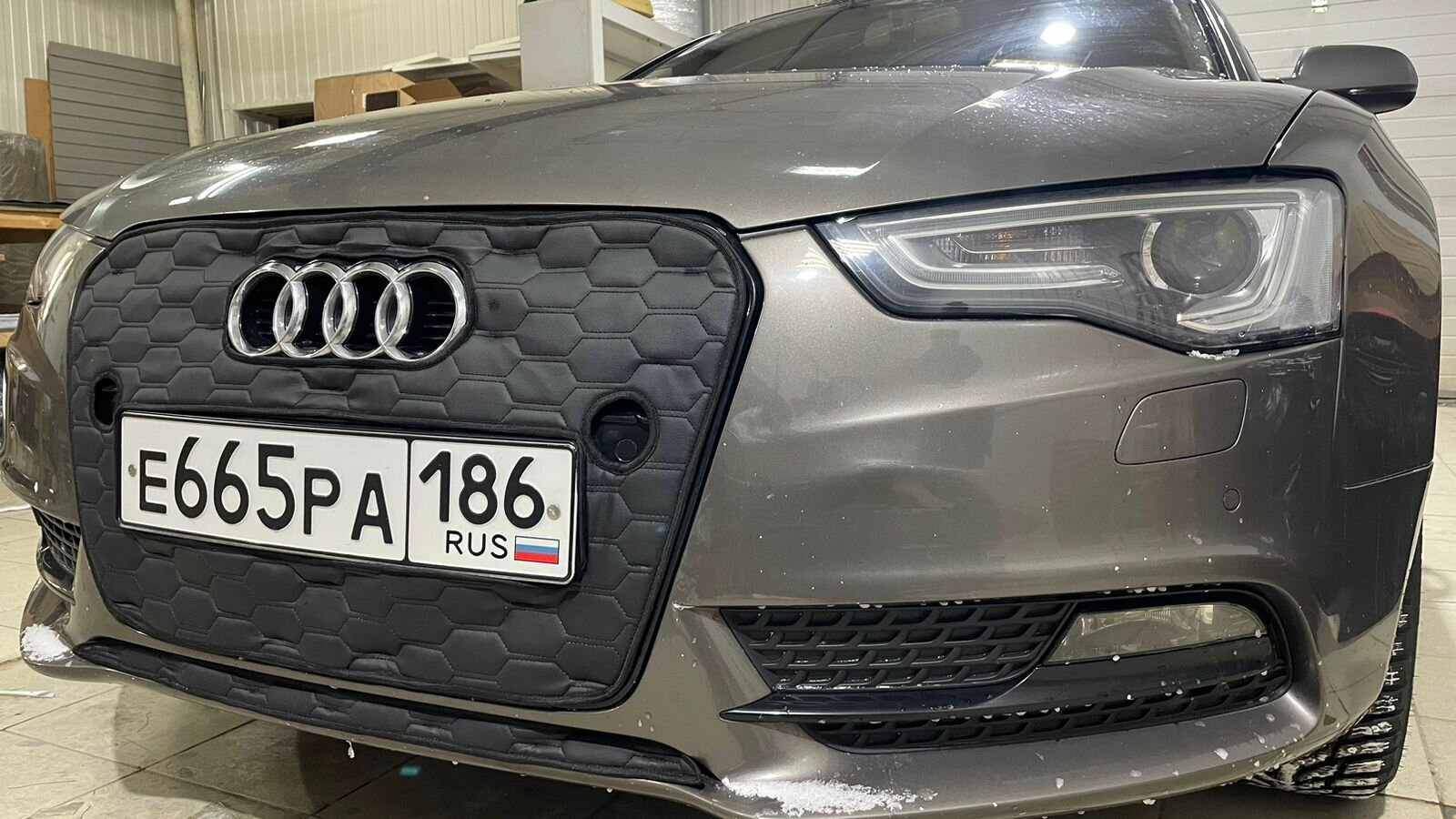Утеплитель радиатора Экономия топлива Audi A5 (2011 -2016) (8T) Ауди А5 парктроники