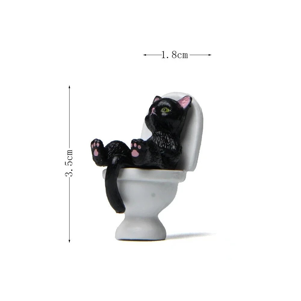 Миниатюрная фигурка кота на унитазе, черный, 3.5 x 1.8 см