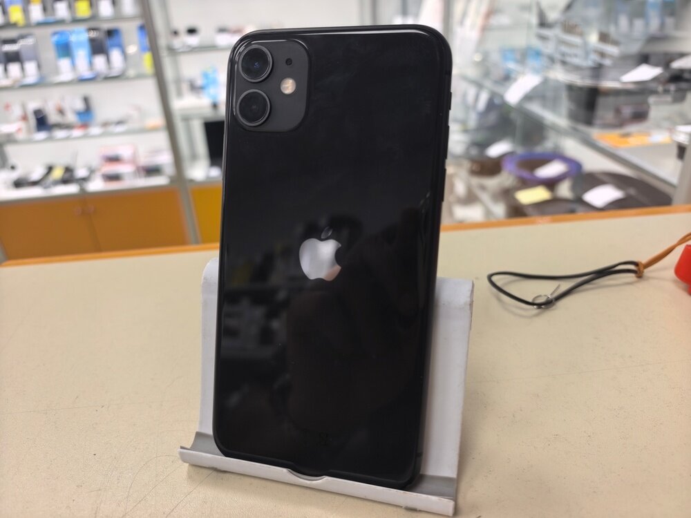 Смартфон Apple iPhone 11 64 ГБ, Dual: nano SIM + eSIM, черный