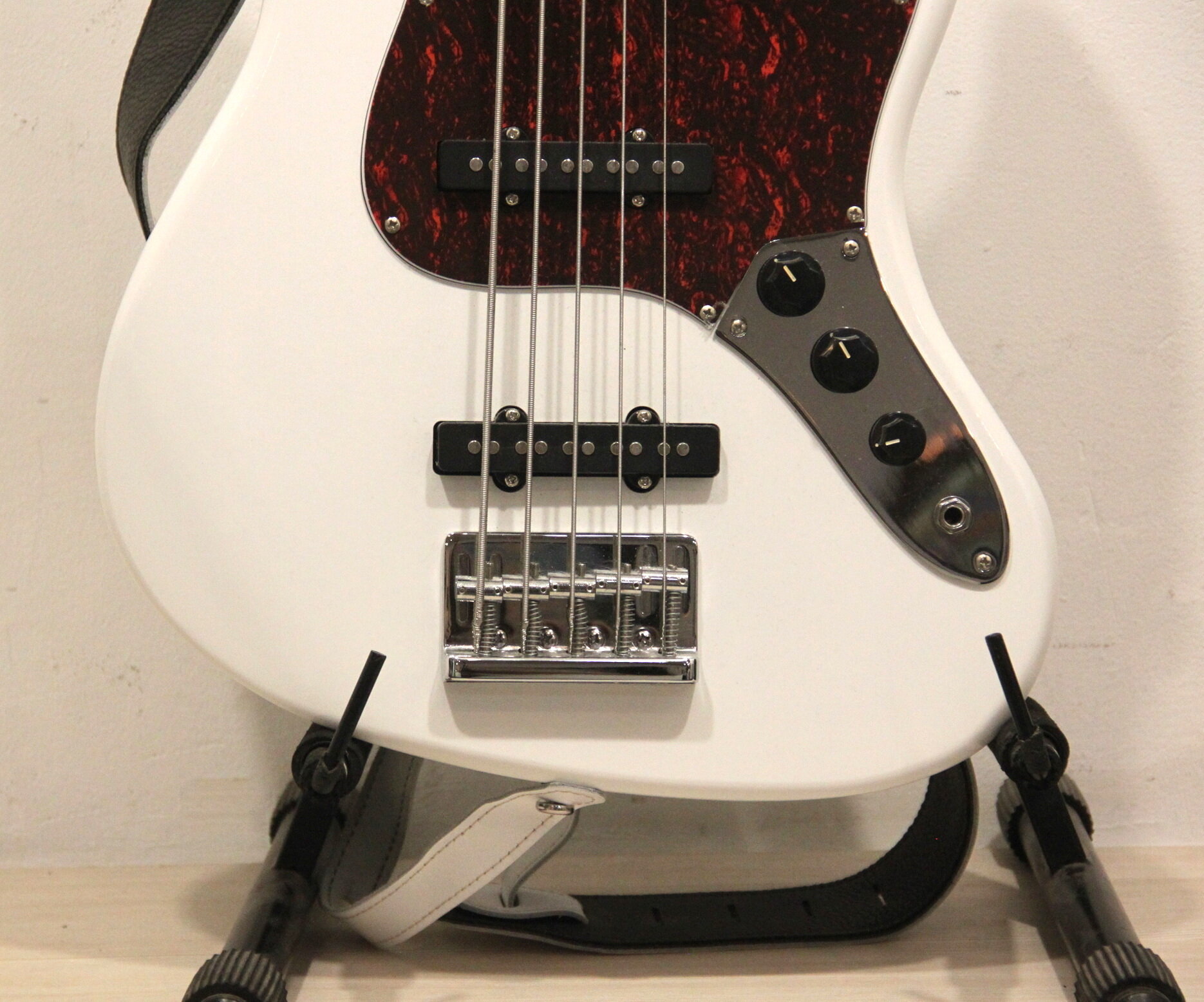Бас-гитара Fender Jazz Bass 5 (реплика) — фото 1