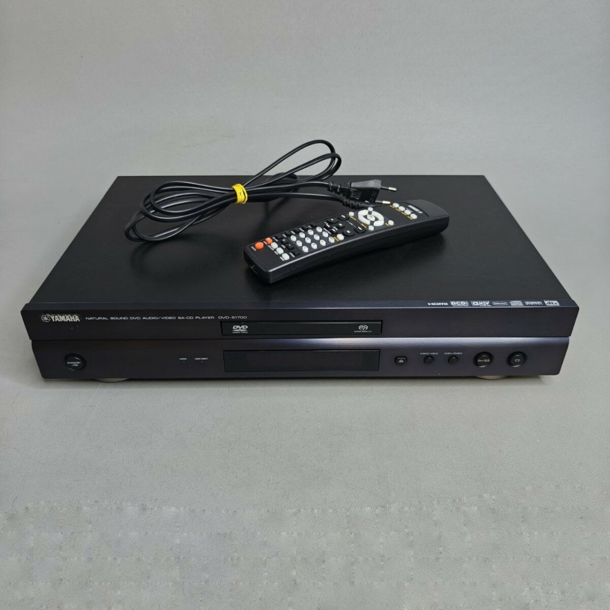 DVD-плеер Yamaha DVD-S1700