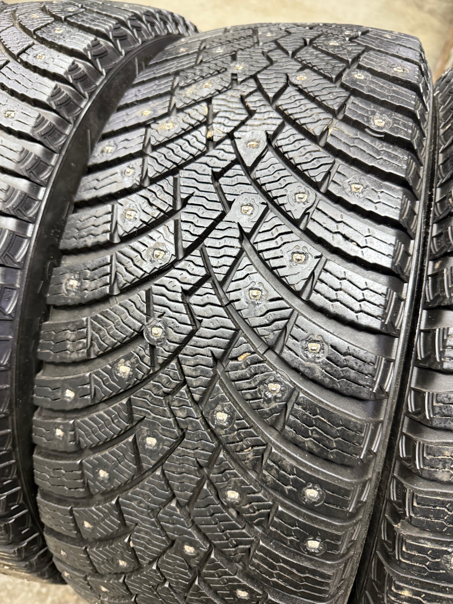 Pirelli Ice Zero 2 245/50 R19 105H — фото 1