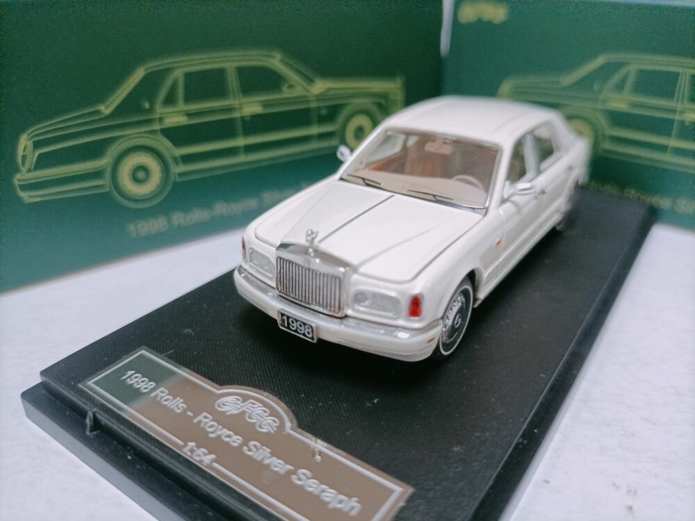GFCC 1:64 Роллс-Ройс Silver Seraph Luxury Saloon Model, версия с открытым верхом