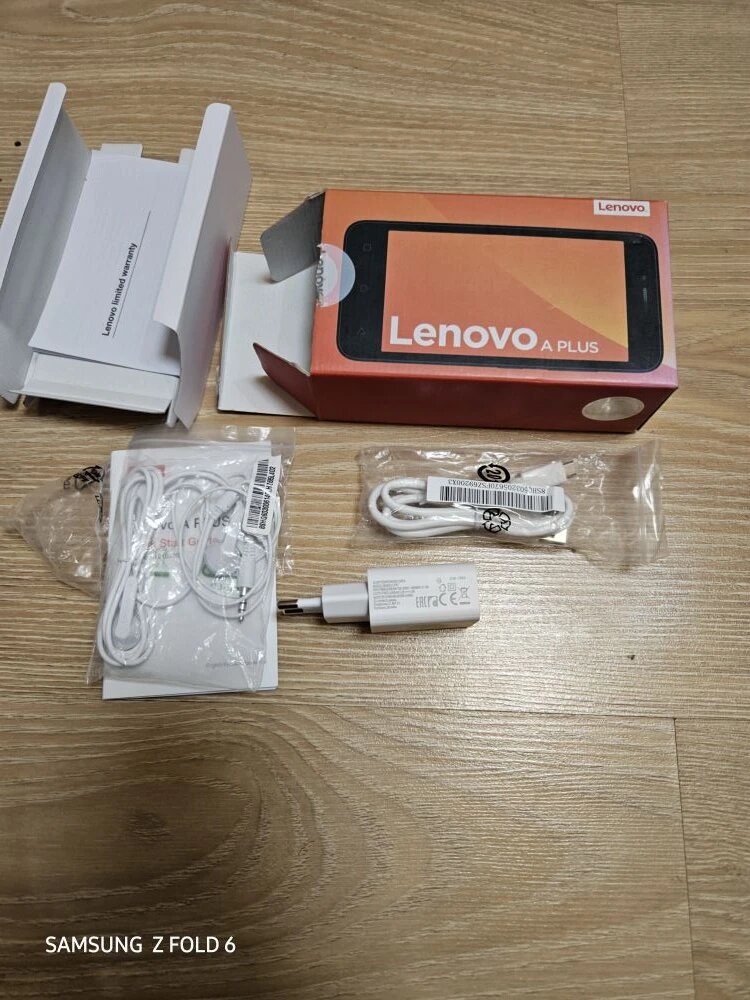 Зарядное устройство для телефона Lenovo Оригинал и наушники Lenovo Оригинал 5Вт 1А micro Usb
