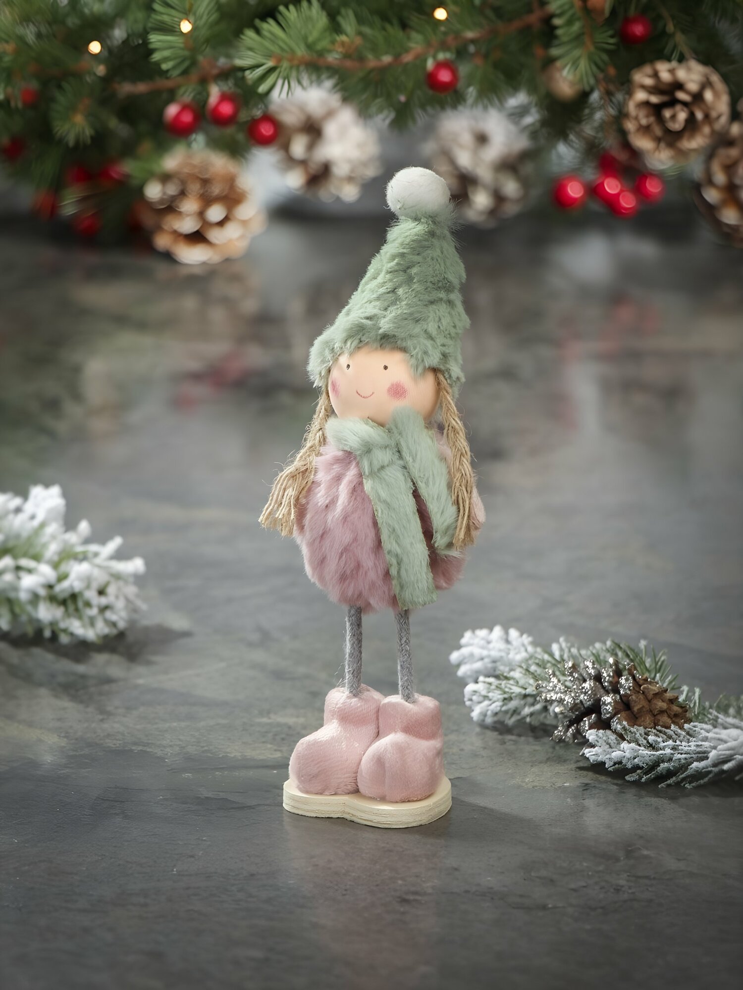 Фигурка декоративная Девочка, 21 см, серо-розовая, Y4-8432