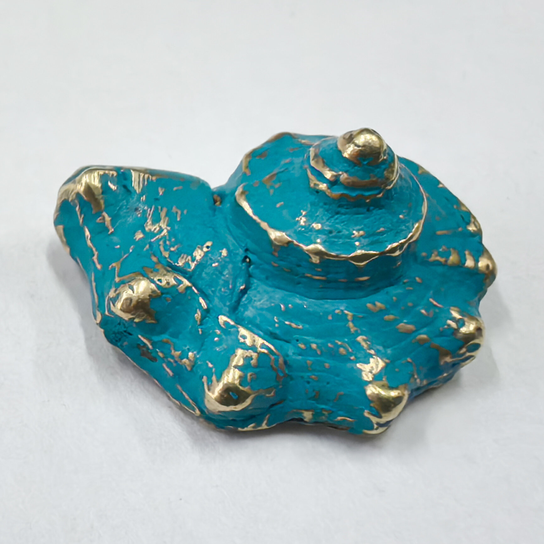 Подвеска, 22х17х9мм, Anna Bronze, ракушка Рапана, с петелькой, базовый материал - латунь, цвет зелёная патина на латуни (золотистый с голубым), 1 шт.