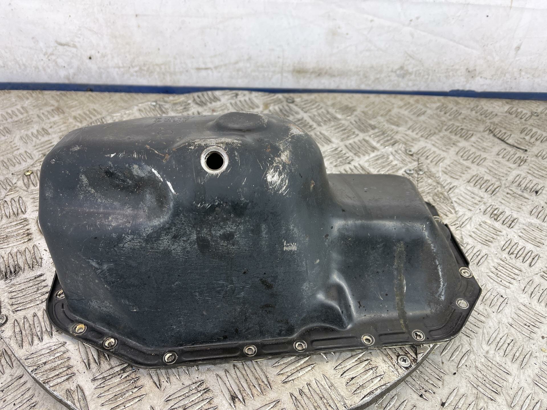 Масляный поддон нижний SEAT Ibiza 3 (2001 - 2006) 030103601M