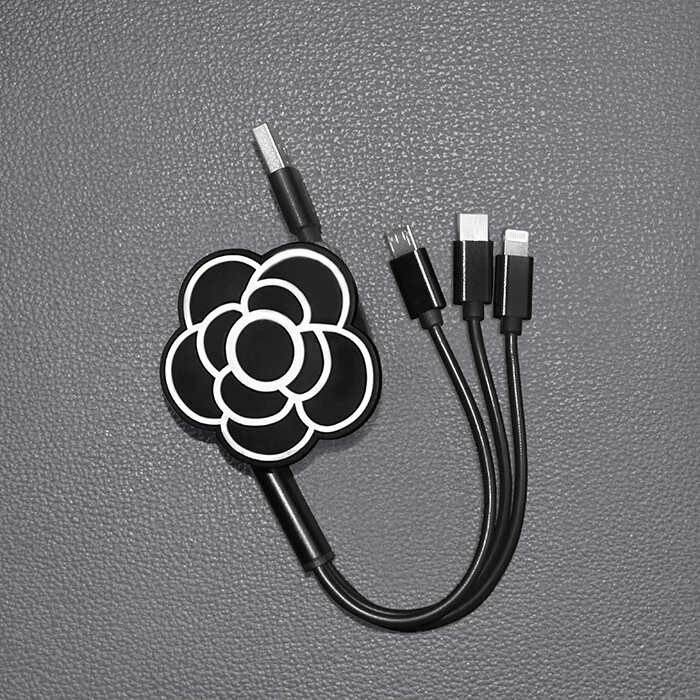 Черный USB-кабель с быстрой зарядкой для мобильных устройств и ноутбуков