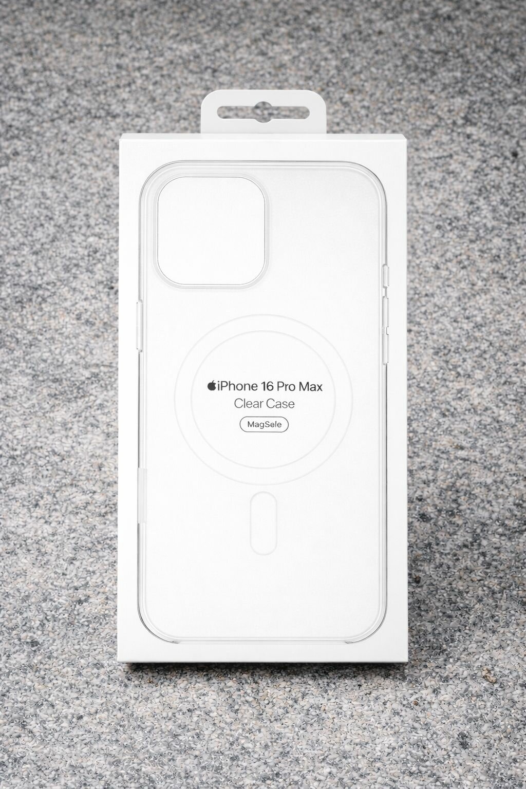 Прозрачный чехол накладка iPhone 16 Pro Max MagSafe с беспроводной зарядкой