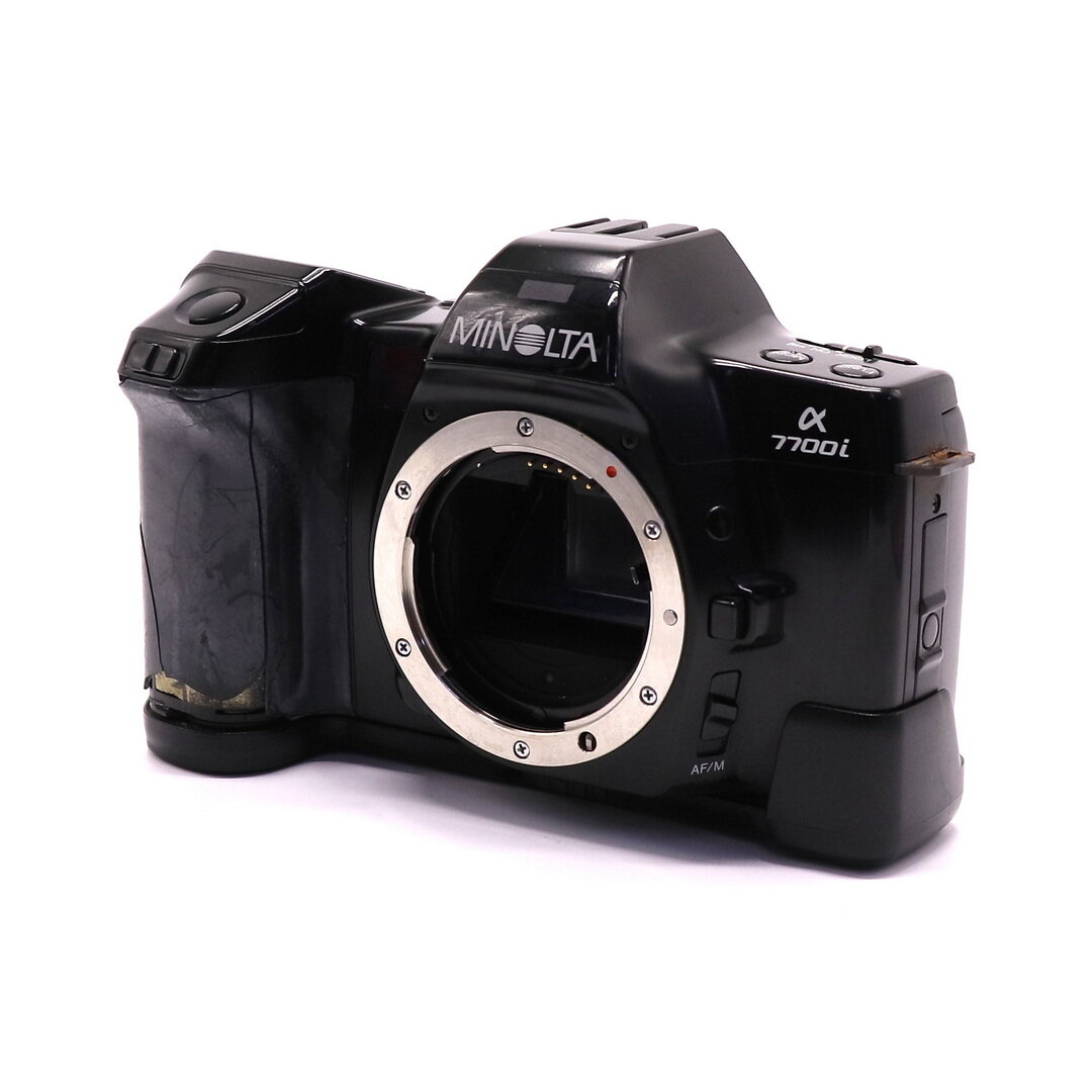 Зеркальная плёночная камера Minolta a7700i QD body