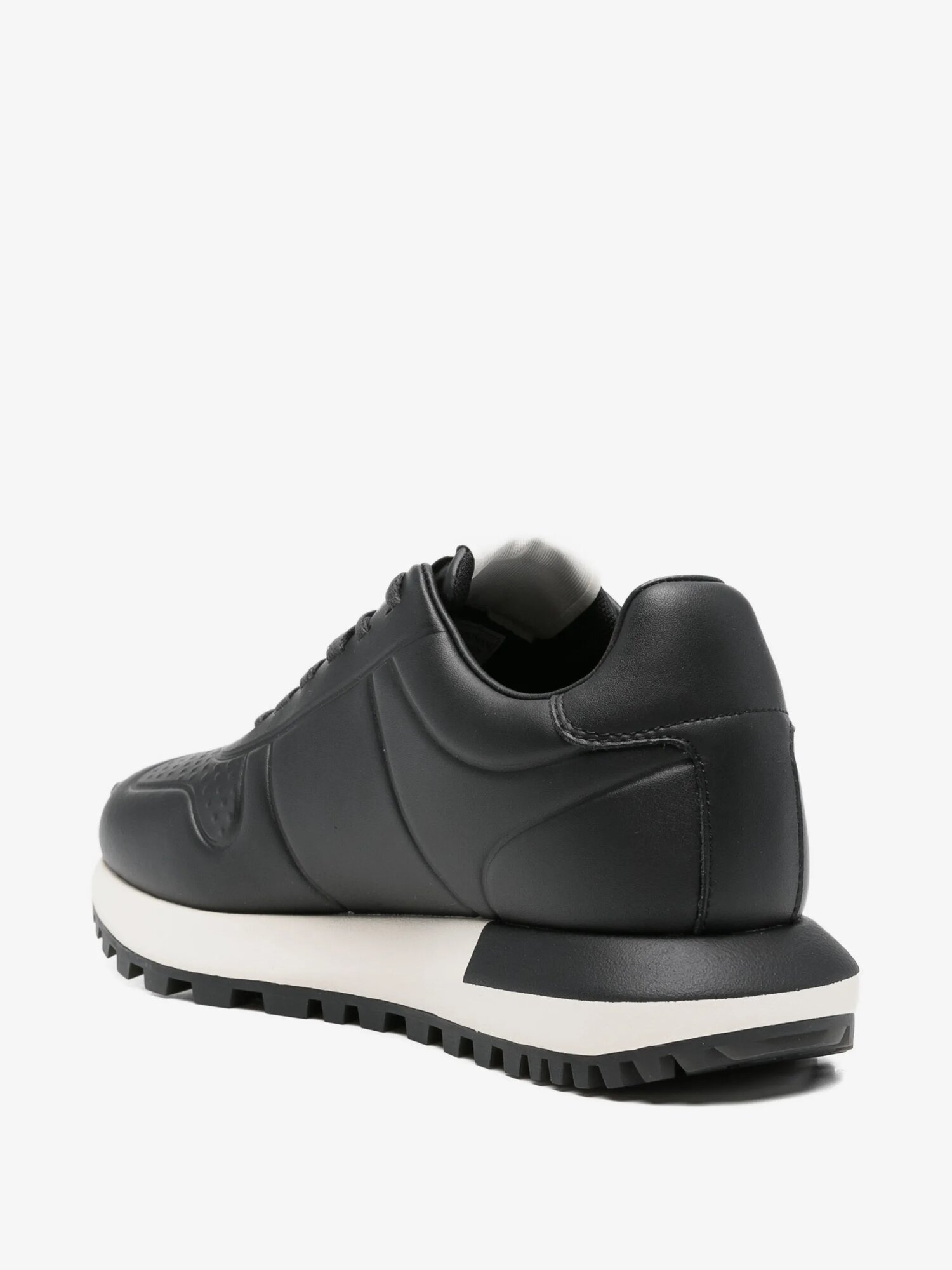 Кроссовки EMPORIO ARMANI Logo-plaque leather sneakers, размер 9, черный — фото 1