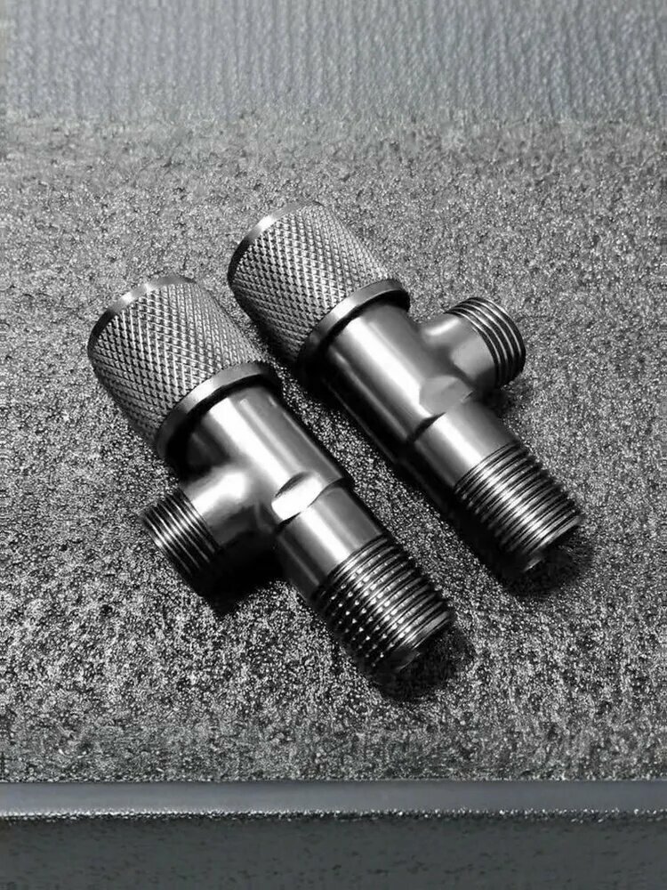 Комплект вентилей угловых (пара) TIM 1/2" x 1/2" (НР/НР, с отражателем, нержавеющая сталь)