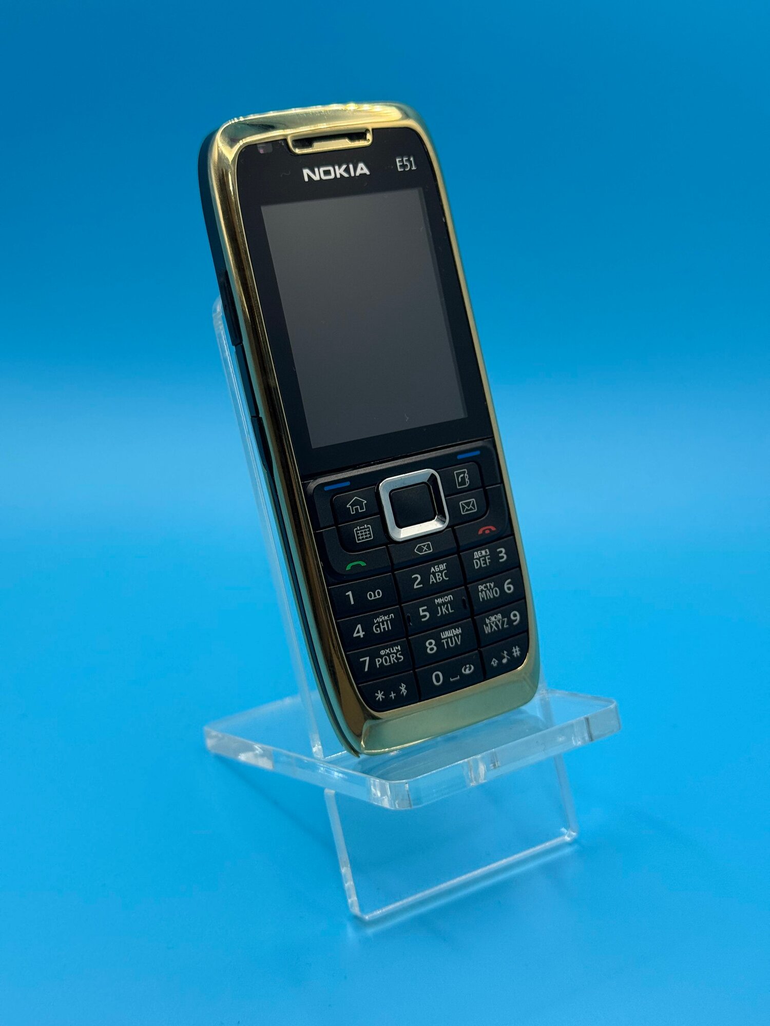 Мобильный телефон Nokia E51