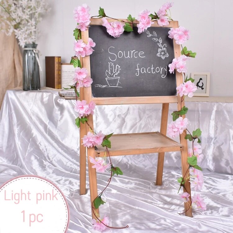Искусственная шелковая гирлянда сакуры розового цвета Light pink 1pc