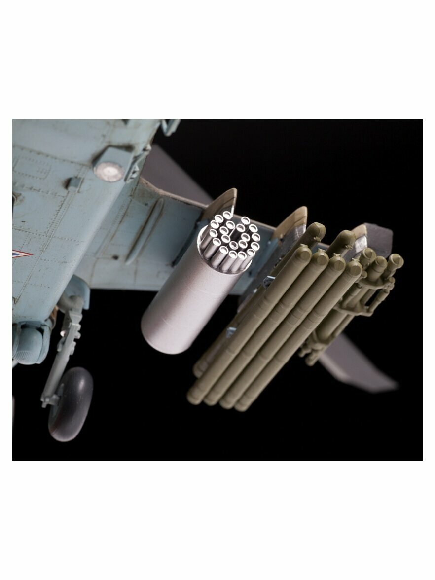 Сборная модель Zvezda 4830 Разведывательно-боевой вертолет Ка-52 «Аллигатор»