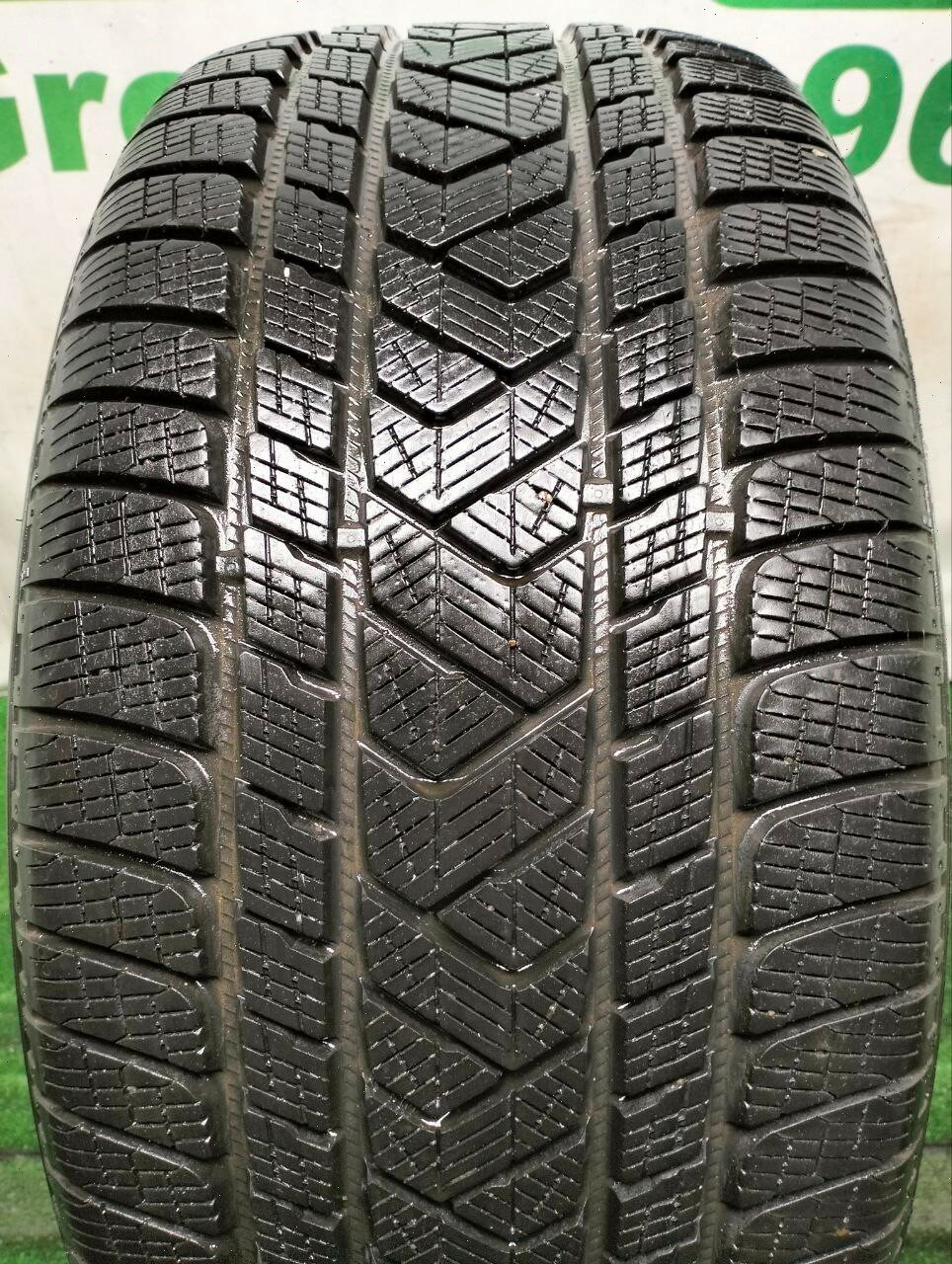 Комплект (2 шт) зимних БУ шин Pirelli Scorpion Winter 275/40 R22 40% износ XAF611751