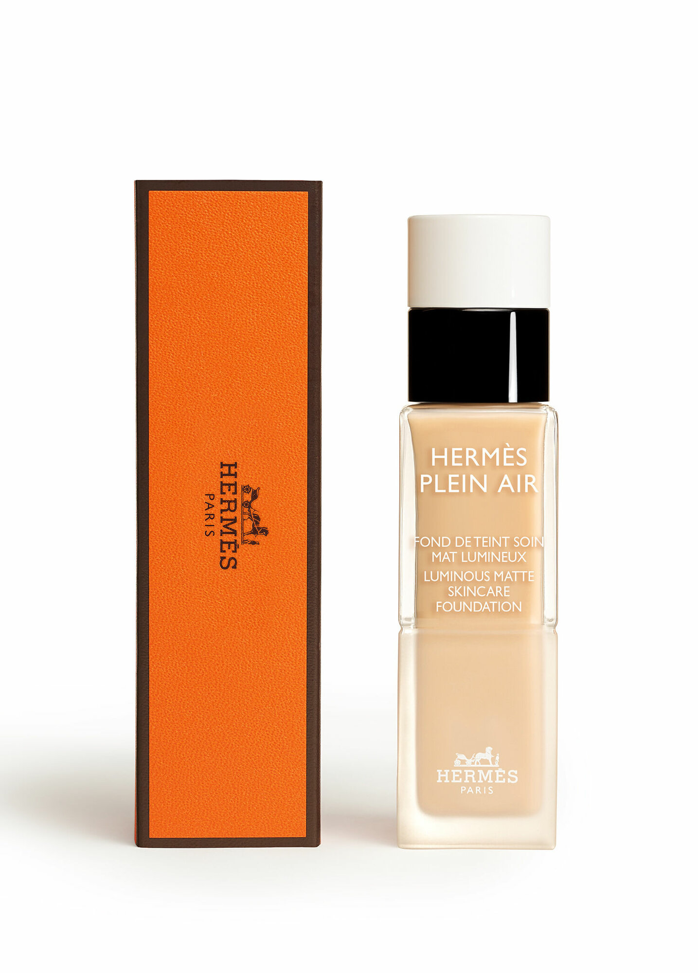 Тональное средство Hermès Plein Air Luminous Matte Skincare Foundation, сияние кожи, 33 мл| оттенок 81 Pécan.