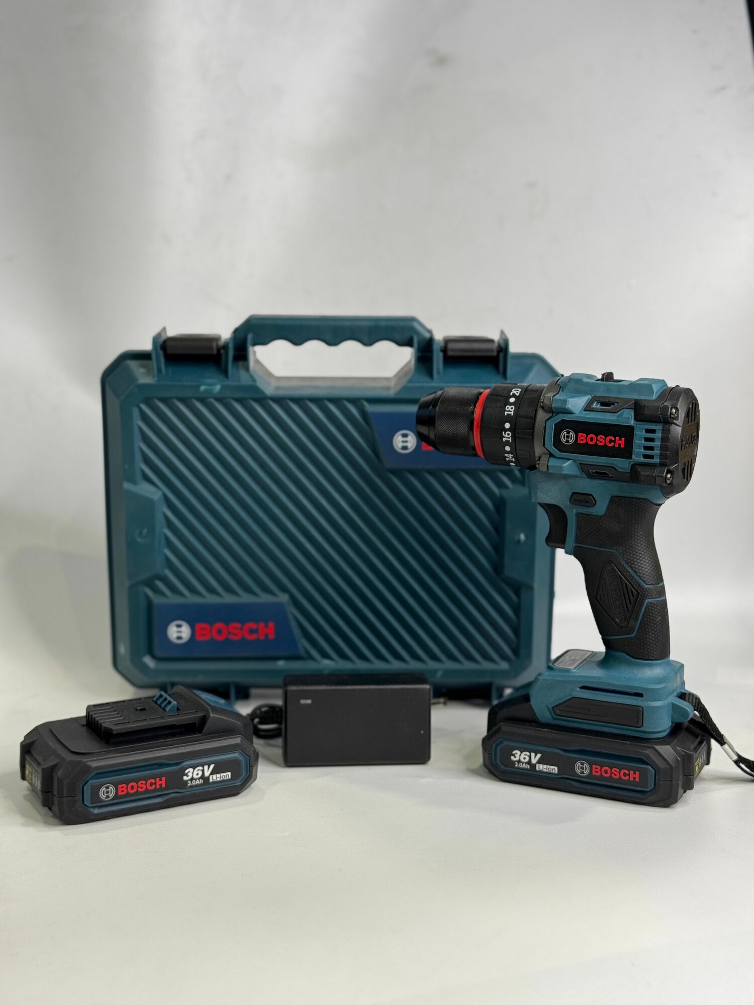 Bosch дрель-шуруповёрт аккумуляторный 36в