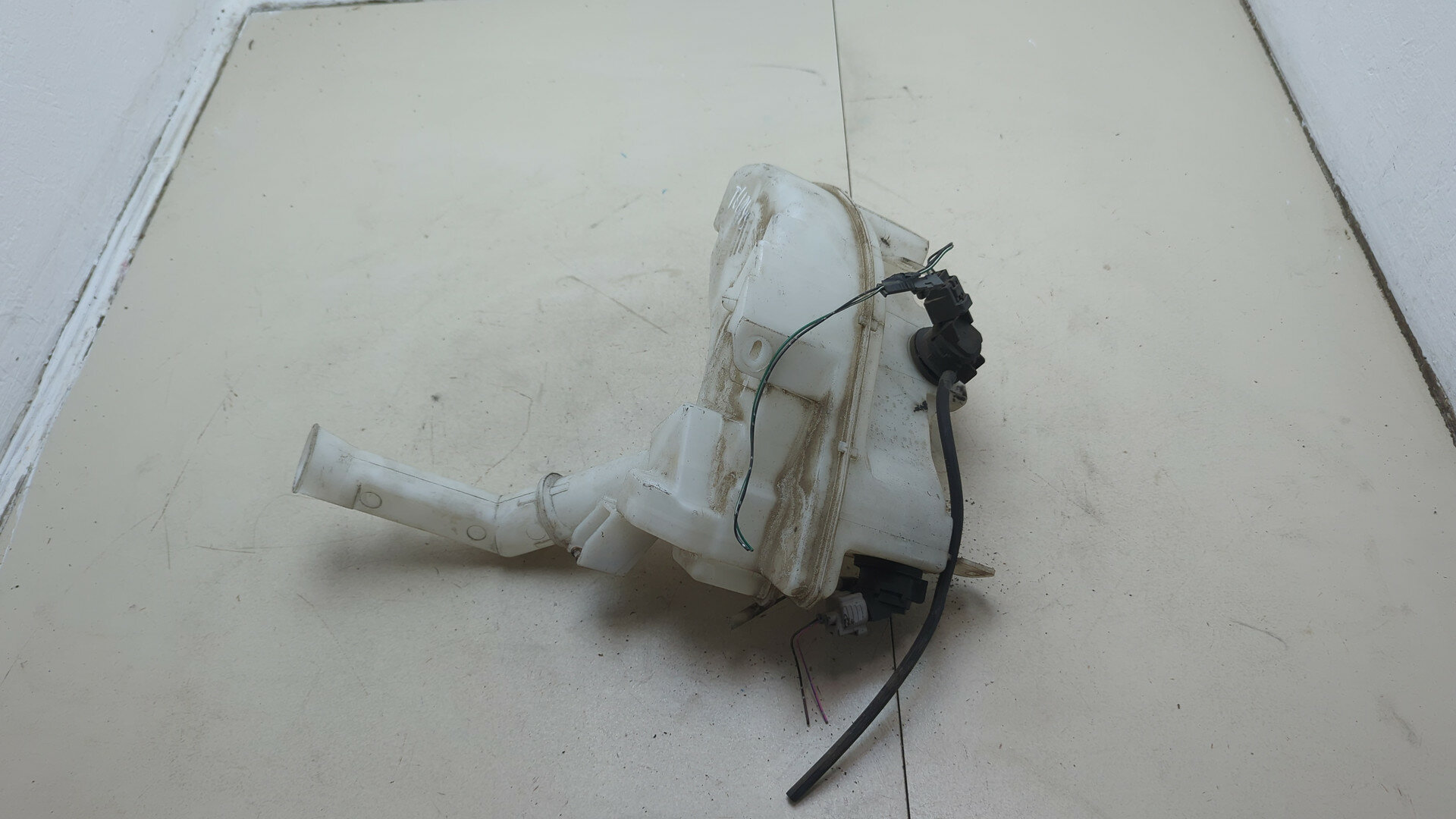Бачок омывателя Mazda 5 (CR) Б/У