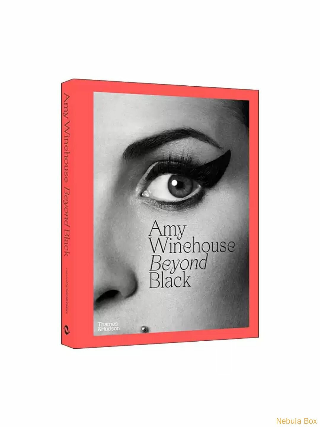 Книга Naomi Miss "Amy Winehouse: Beyond Black" 2021, твердый переплет