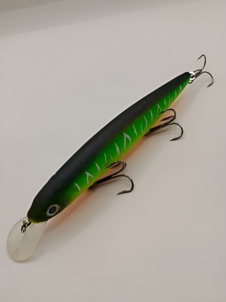 Воблер Yo-Zuri 130mm 25g long minnow, suspending, заглубление 1.0-2.0м