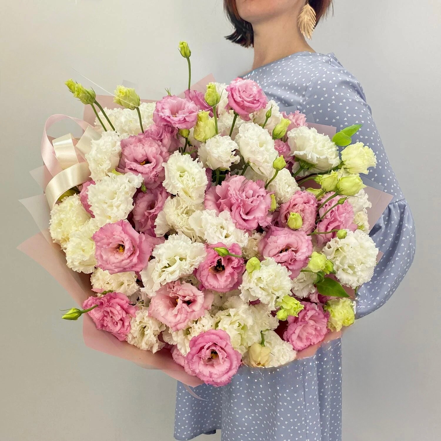 Монобукет, эустома, махровая, 19 шт. , розовый/белый/бежевый