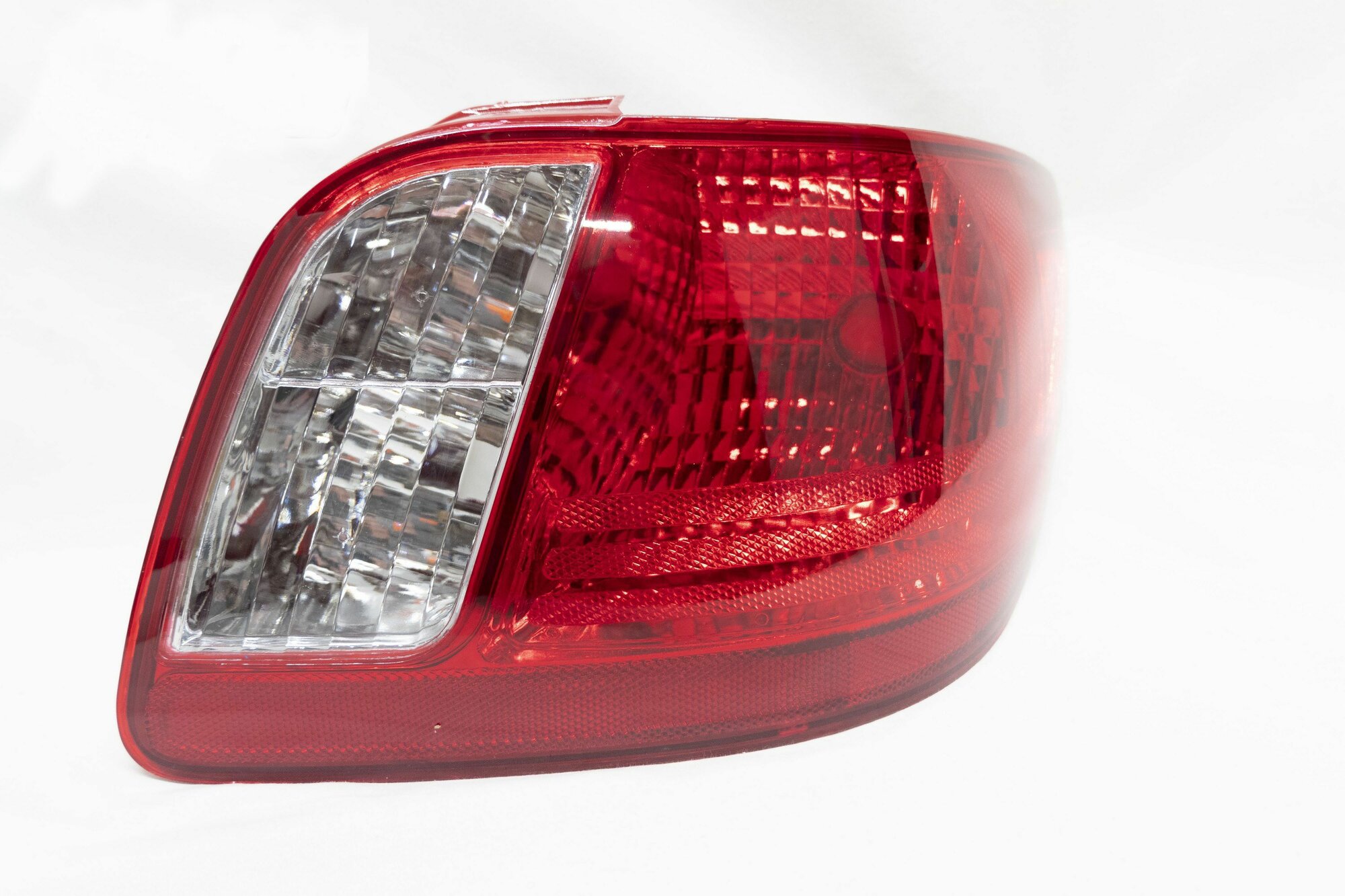 Фонарь правый Kia Rio 2 JB год с 2005 по 2011, Киа Рио, 924021G010(Правая)