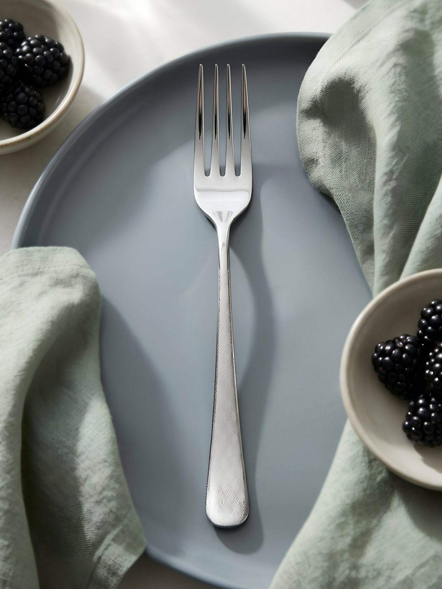Вилка столовая Regent Inox Linea Style 82-302 из нержавеющей стали, серебристая, длина 20 см, 1 штука
