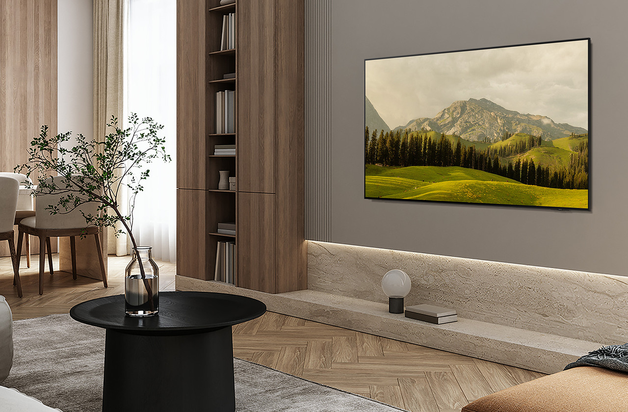 Телевизор Samsung QE83S85FAEXRU