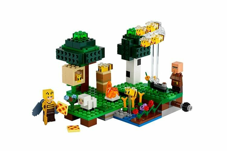 Конструктор унисекс LEGO My World Collection Пчелиная ферма 238 деталей 21165 Beekeeping Farm
