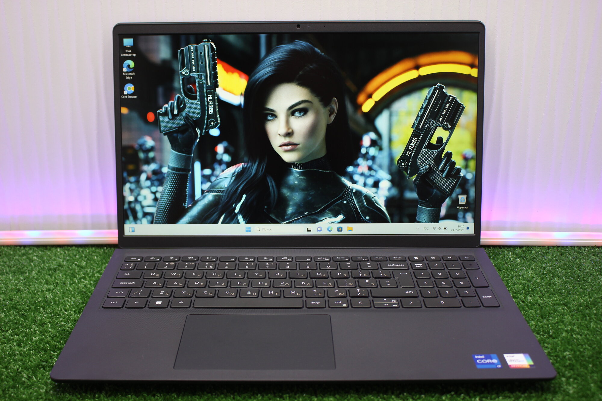 Ноутбук Dell Vostro 3520 i7