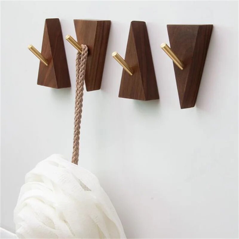 Деревянный треугольный крючок с латунной ручкой, black walnut V