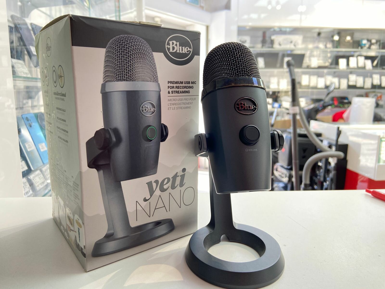 Blue Yeti Nano — фото 1