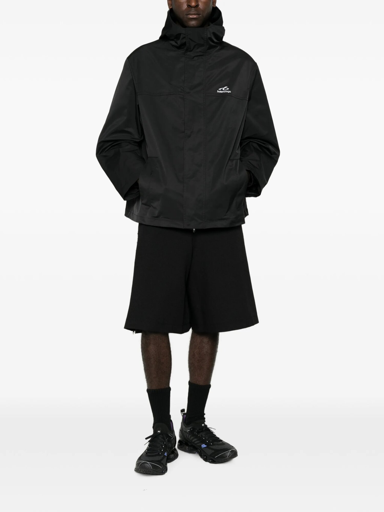 Куртка BALENCIAGA Hooded logo-print jacket, размер 52 — фото 1