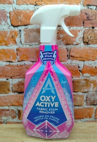 Astonish Oxy Active Stain Remover Активный спрей-пятновыводитель универсальный 750 мл