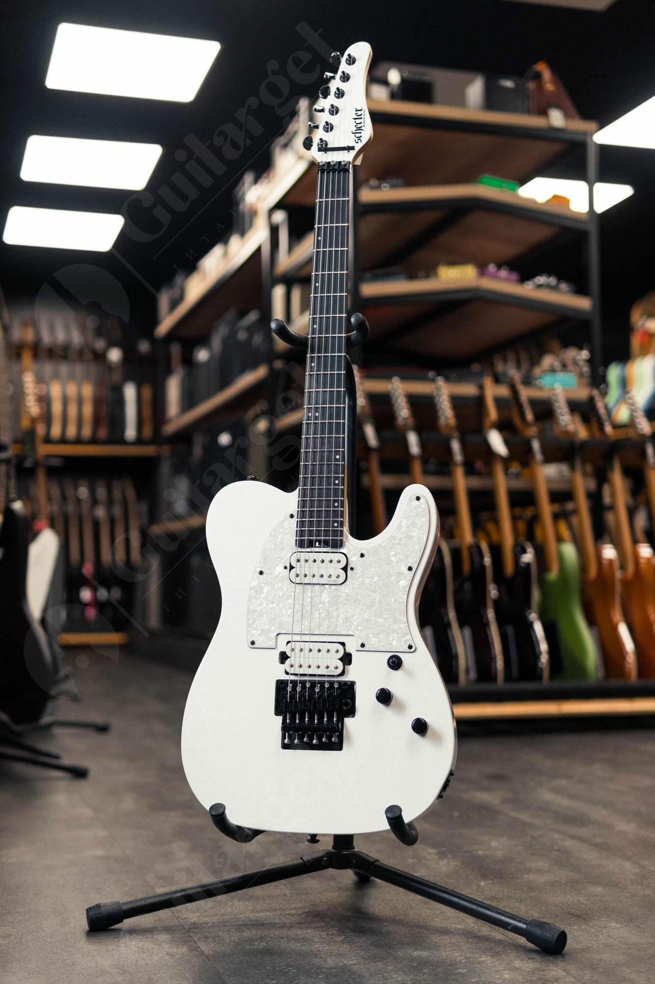 Электрогитара Schecter Sun Valley Super Shredder PT-FR MWHT