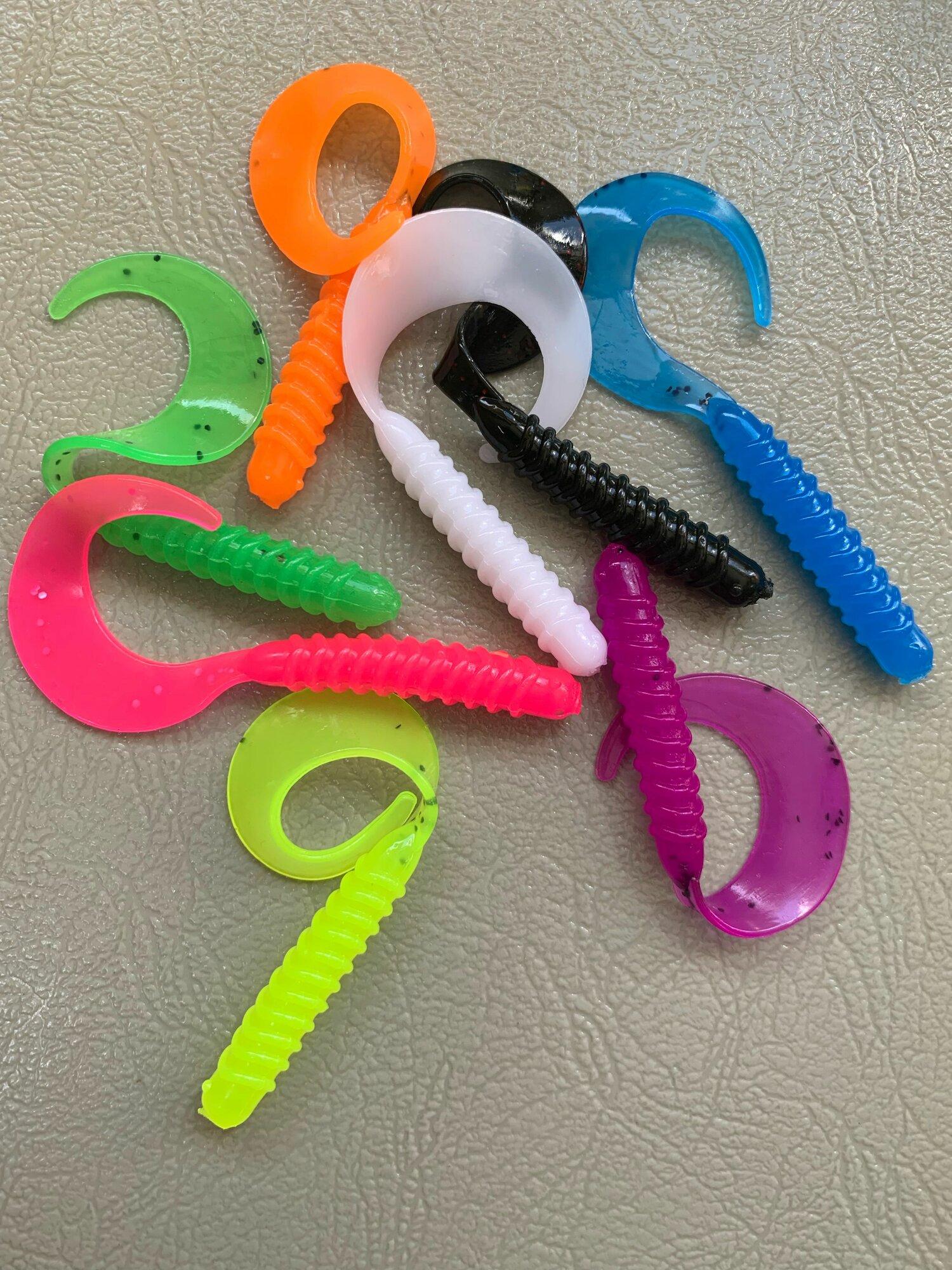 Мягкая приманка для рыбалки, 76 мм Tail Grub Твистер 8 шт Микс.