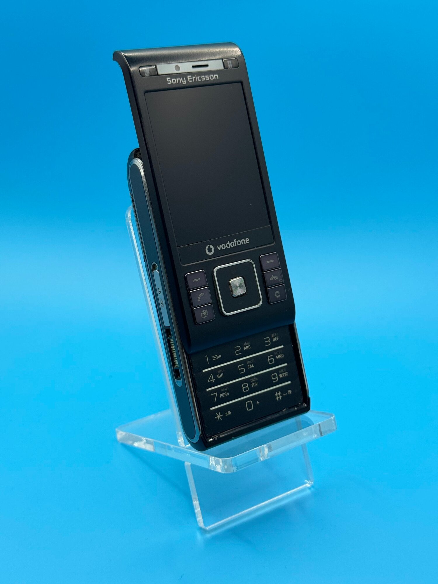 Мобильный телефон Sony Ericsson C905