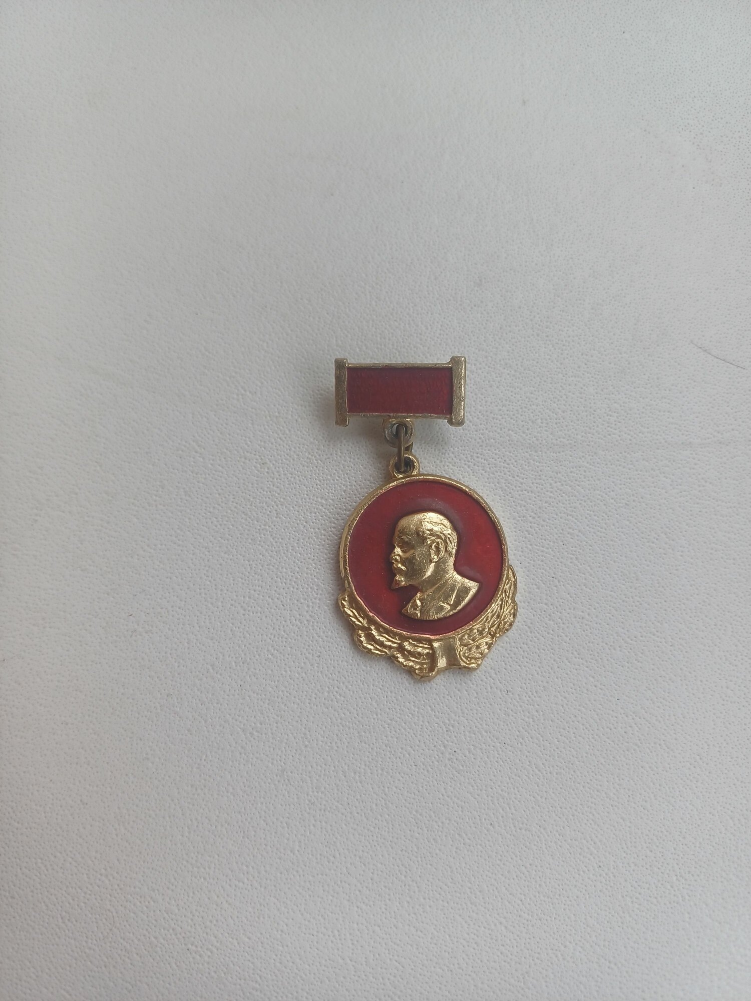 Значок Ленин коллекционный винтажный советский, металл, СССР