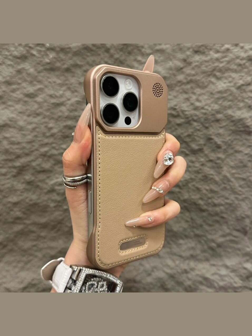 Чехол для iPhone 16 Pro без рамки