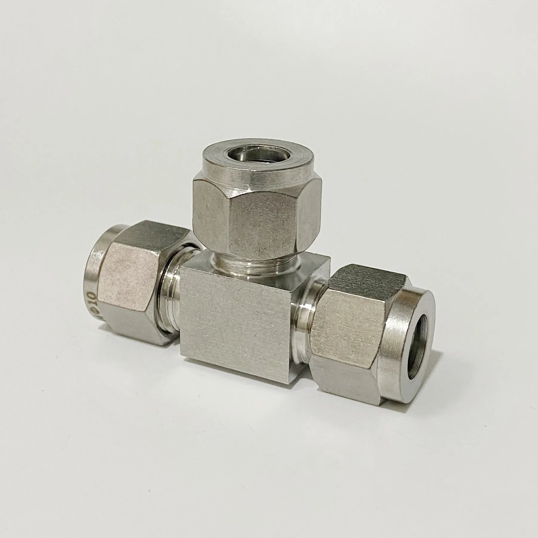 Соединительный тройник из нержавеющей стали 304 8mm