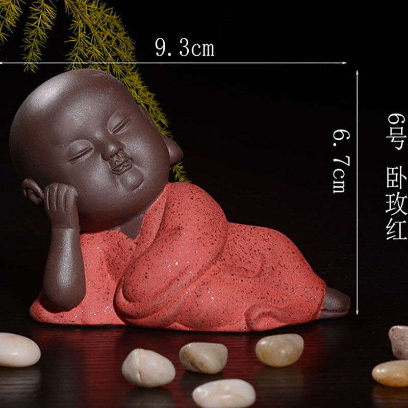 Керамическая чайная игрушка - Сидящий монах в розово-розовом для чайного набора