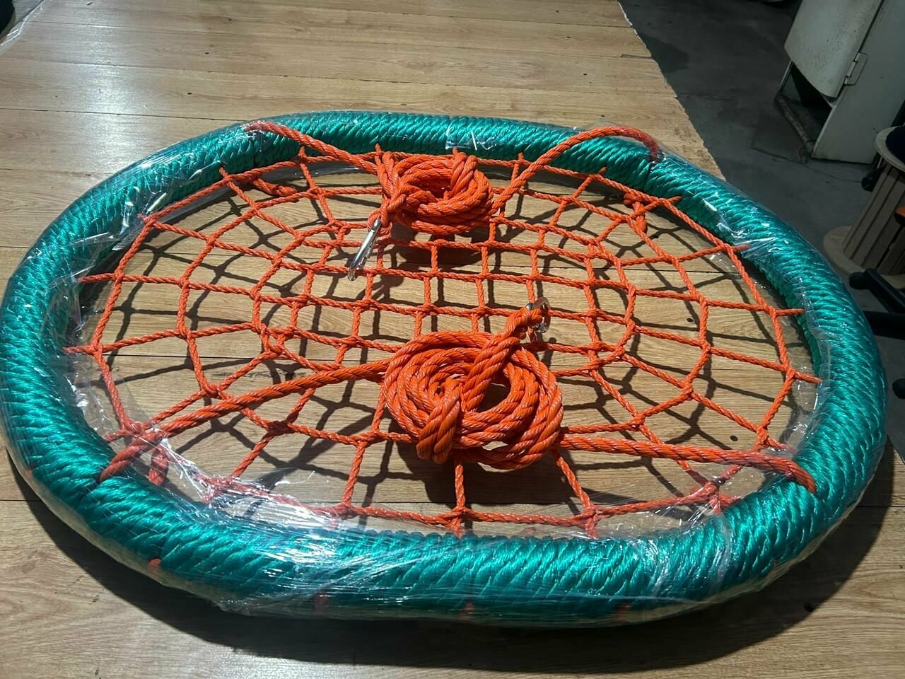 Качели Торгспорт "Гнездо", металл, пластик, нагрузка 250кг, 120x140см