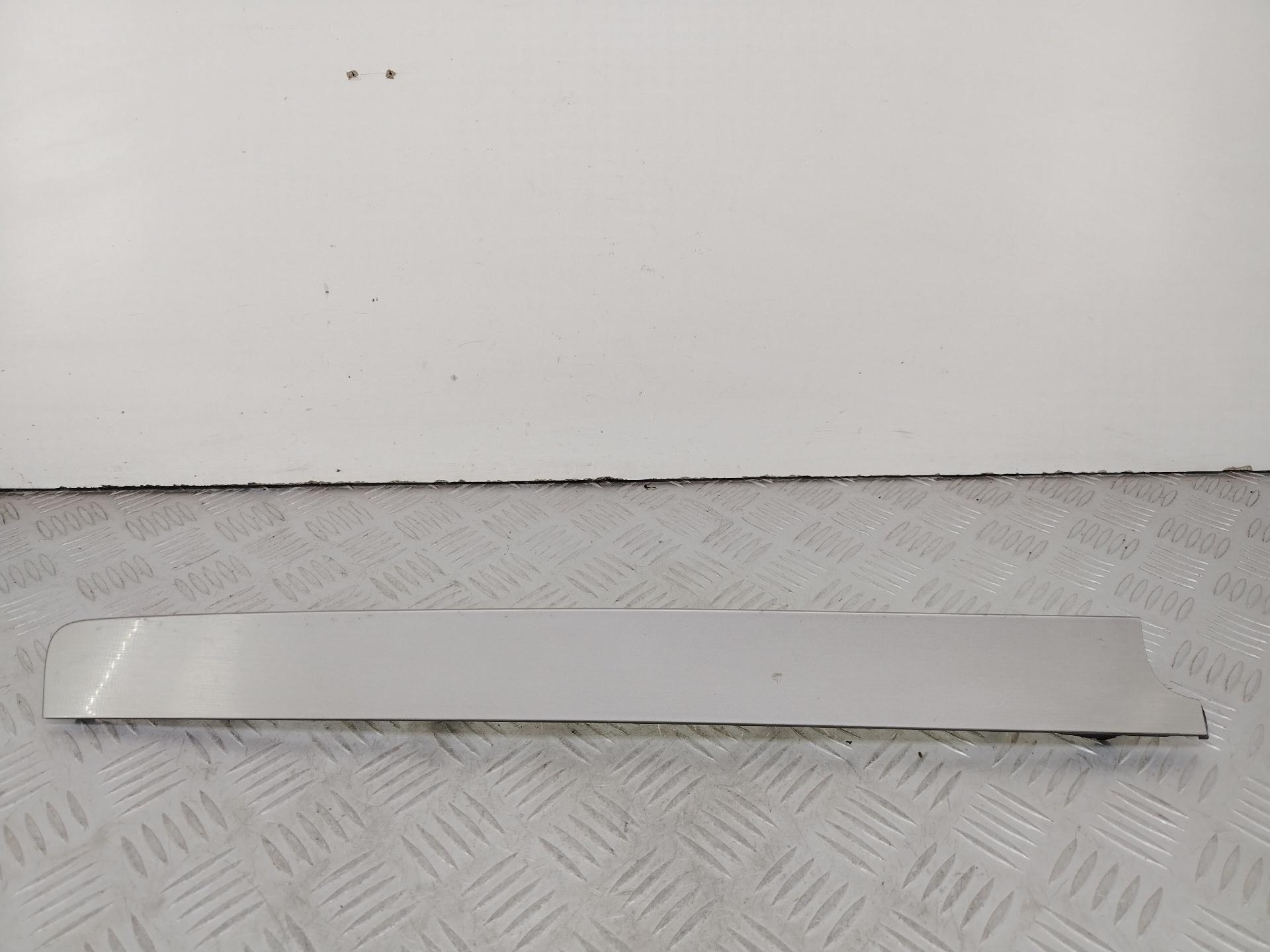 Декоративная накладка торпедо Volkswagen Passat B6 2008 3C1857212AA