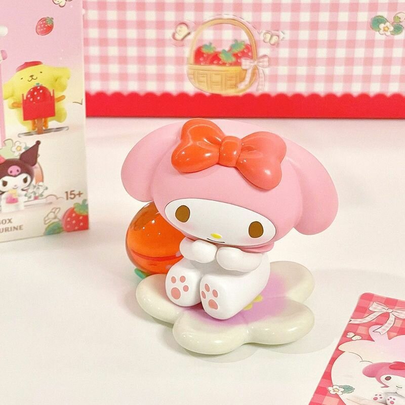 Подтвержденный персонаж - фигурка клубничная Май Мелоди с упаковкой, серия Sanrio Strawberry Manor, примерно 7-9 см,